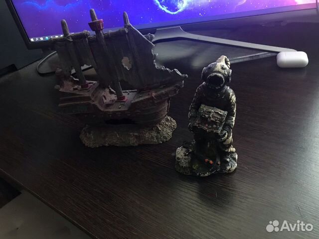 Фигурки для аквариума