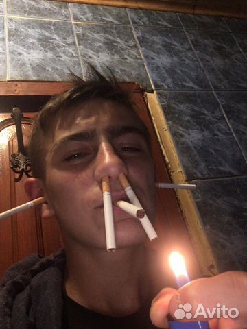 Продам сутулую собаку